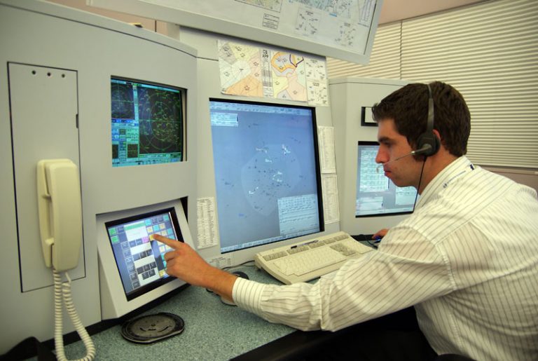 Working with air traffic control - Airservices